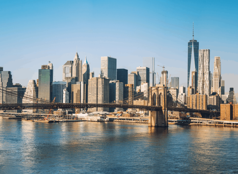 Is New York Safe? More than 25 NYC Safety Tips from a Local! - Girl ...