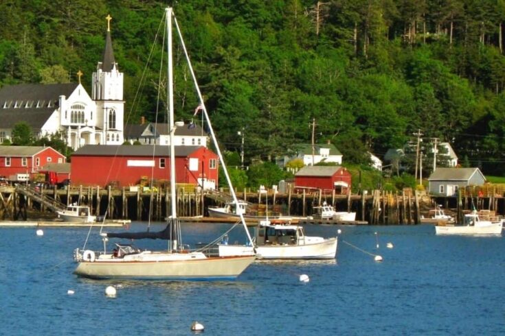 17 Best Things to do in Boothbay Harbor Maine - Girl With The Passport