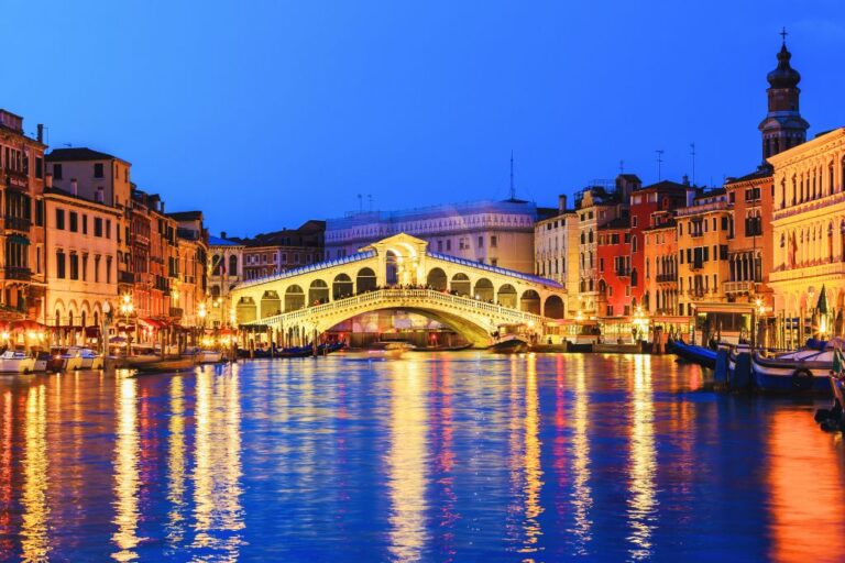 Venice at Night from an Expert: 21 Amazing Things to do