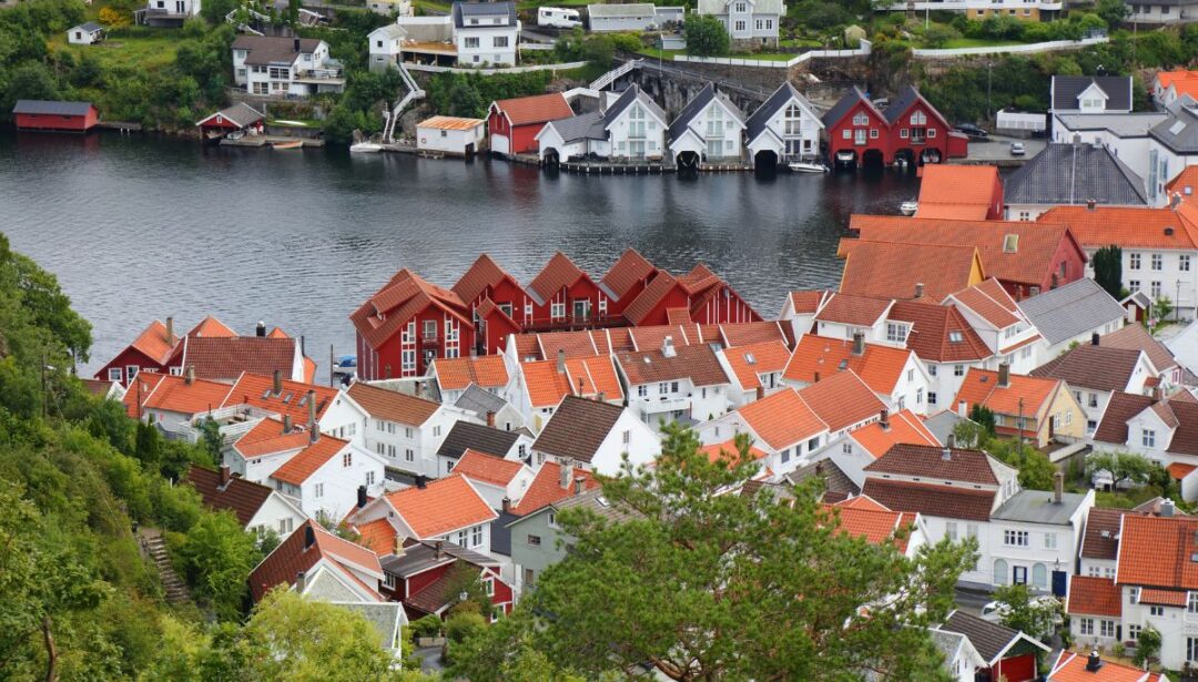 19 Cutest Villages in Norway + Amazing Expert Tips for 2025