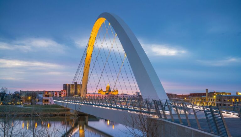17 Most Beautiful Places in Iowa + Amazing Expert 2025 Tips